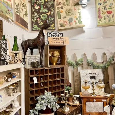 Bleu 32 Vintage Marketplace