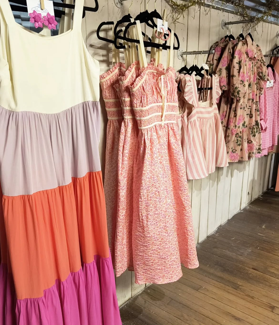 Bleu 32 Vintage Marketplace